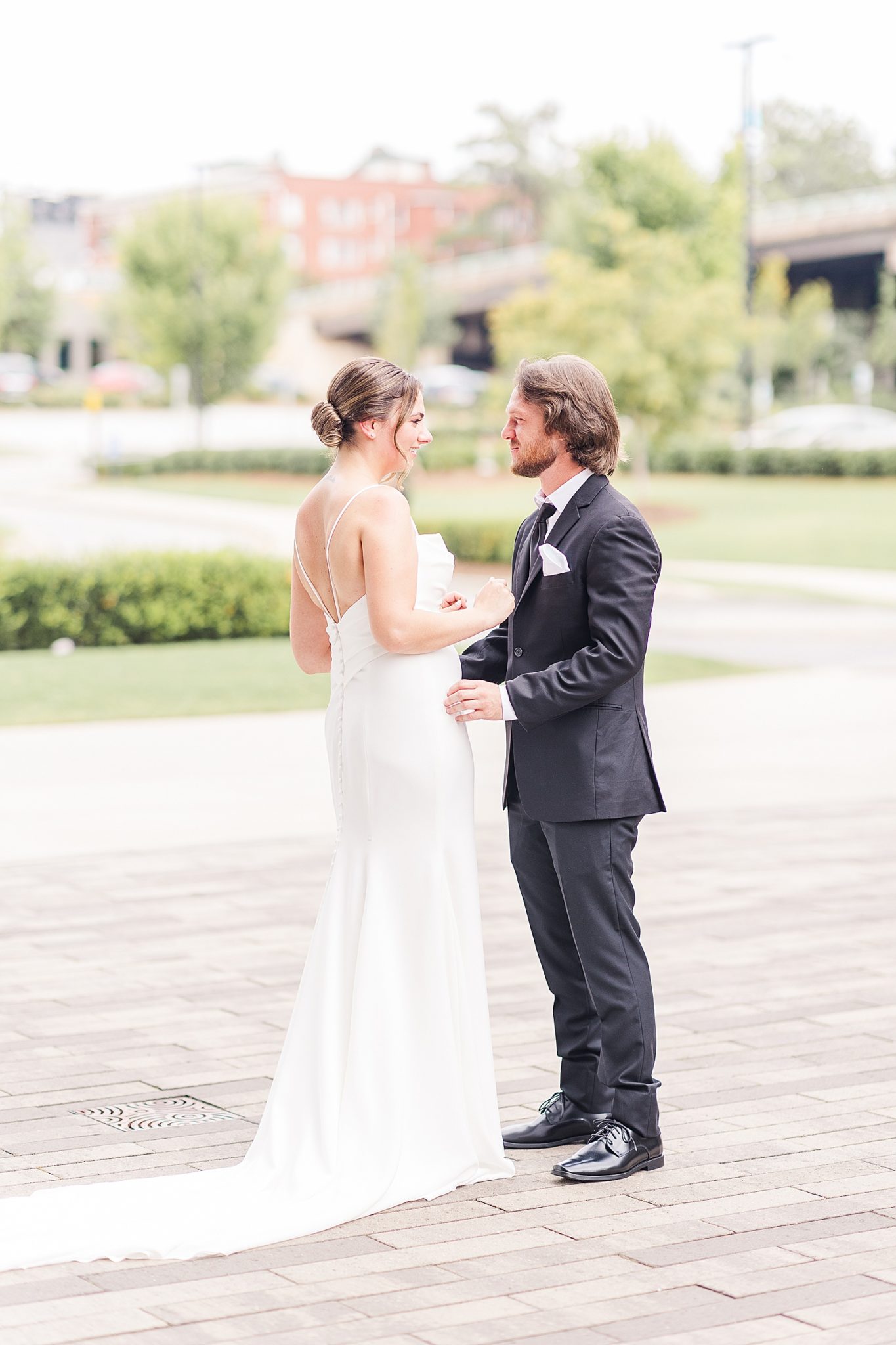 Mr. & Mrs. Salter | Avenue Greenville Wedding - katiejaynes.com