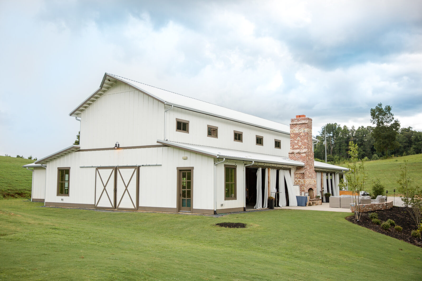 South Wind Ranch Wedding Venue Photographer Review 2024